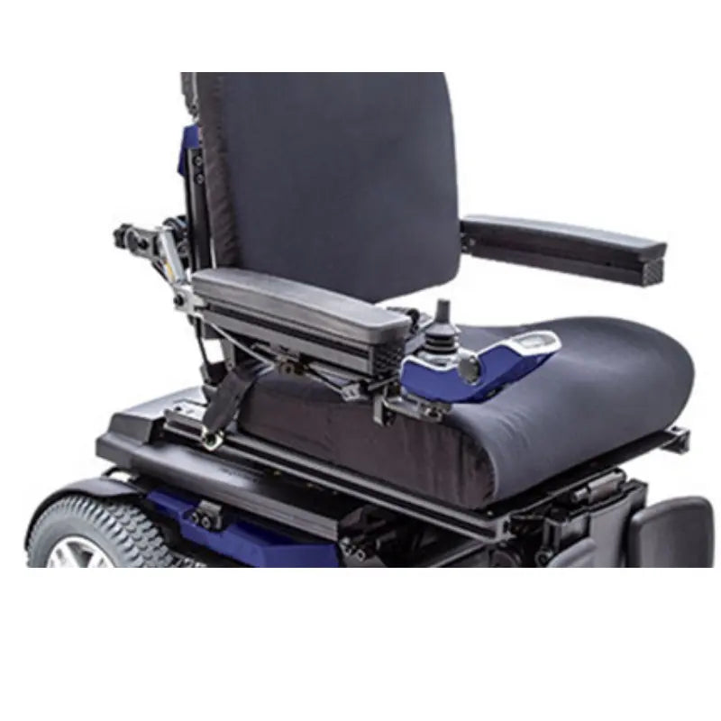 Quantum Rehab Power Wheelchair Lightning With Synergy Seating And R-Ne ...